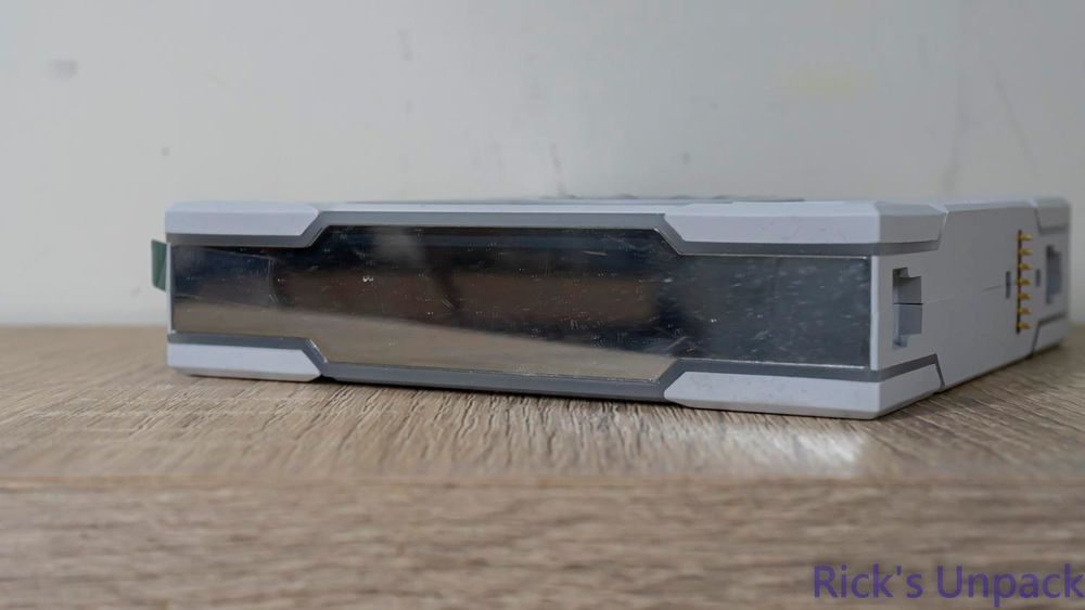 【心得】【開箱】自帶螢幕的積木風扇 | LIAN LI UNI FAN TL LCD 120 WHITE @電腦應用綜合討論 哈啦板 - 巴哈姆特