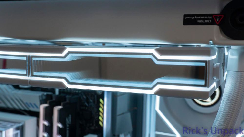 【心得】【開箱】自帶螢幕的積木風扇 | LIAN LI UNI FAN TL LCD 120 WHITE @電腦應用綜合討論 哈啦板 - 巴哈姆特