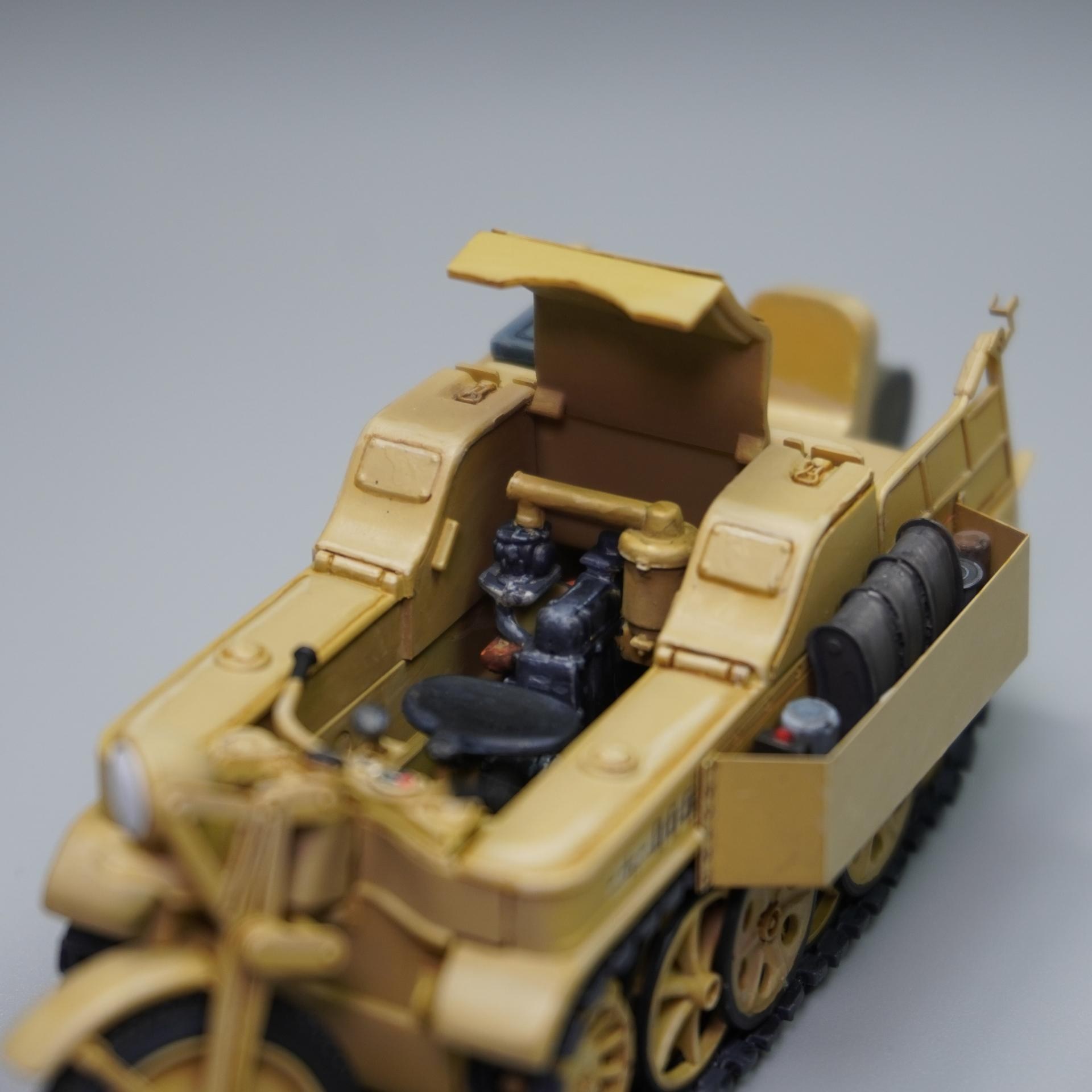 【作品分享】少女終末旅行1/35 SdKfz 2 Kettenkraftrad半履帶摩托車 @模型技術與資訊 哈啦板 - 巴哈姆特