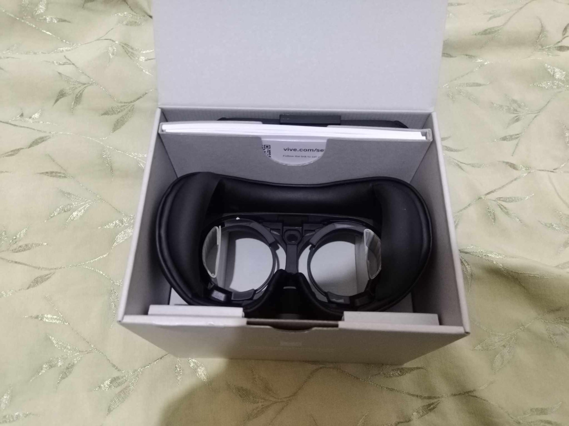 【心得】VIVE Face Tracker 全臉追蹤器的體驗心得 @VR 虛擬實境綜合討論 哈啦板 - 巴哈姆特