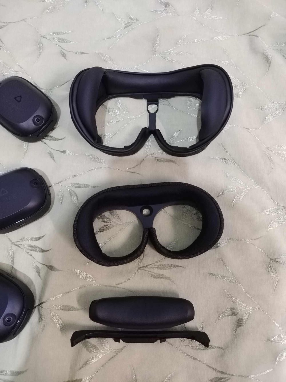 【心得】VIVE Face Tracker 全臉追蹤器的體驗心得 @VR 虛擬實境綜合討論 哈啦板 - 巴哈姆特