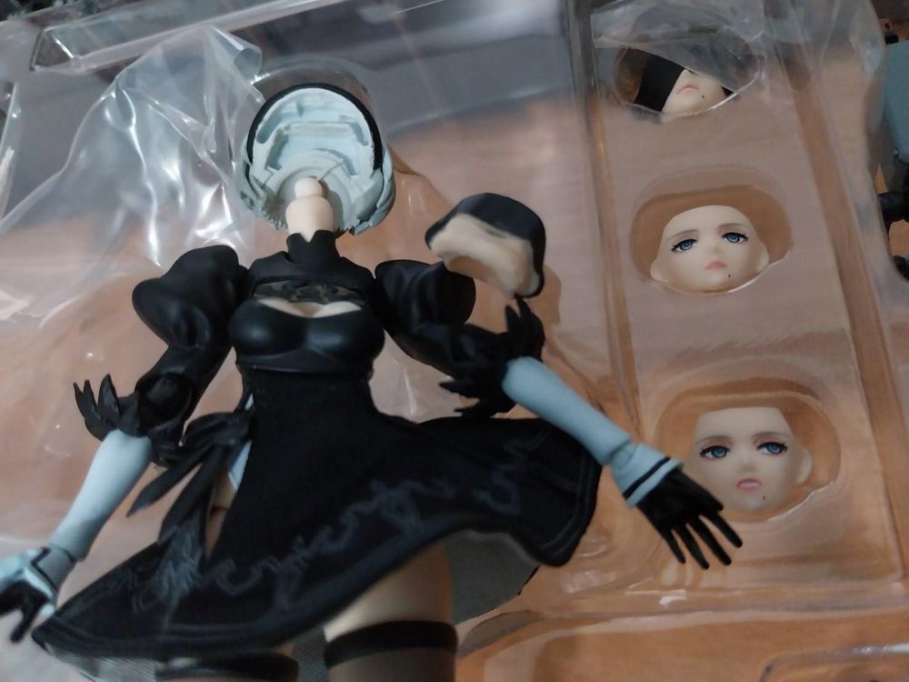 【心得】SHF NieR:Automata 2B / BUZZmod 2B @綜合公仔玩具討論區 哈啦板 - 巴哈姆特