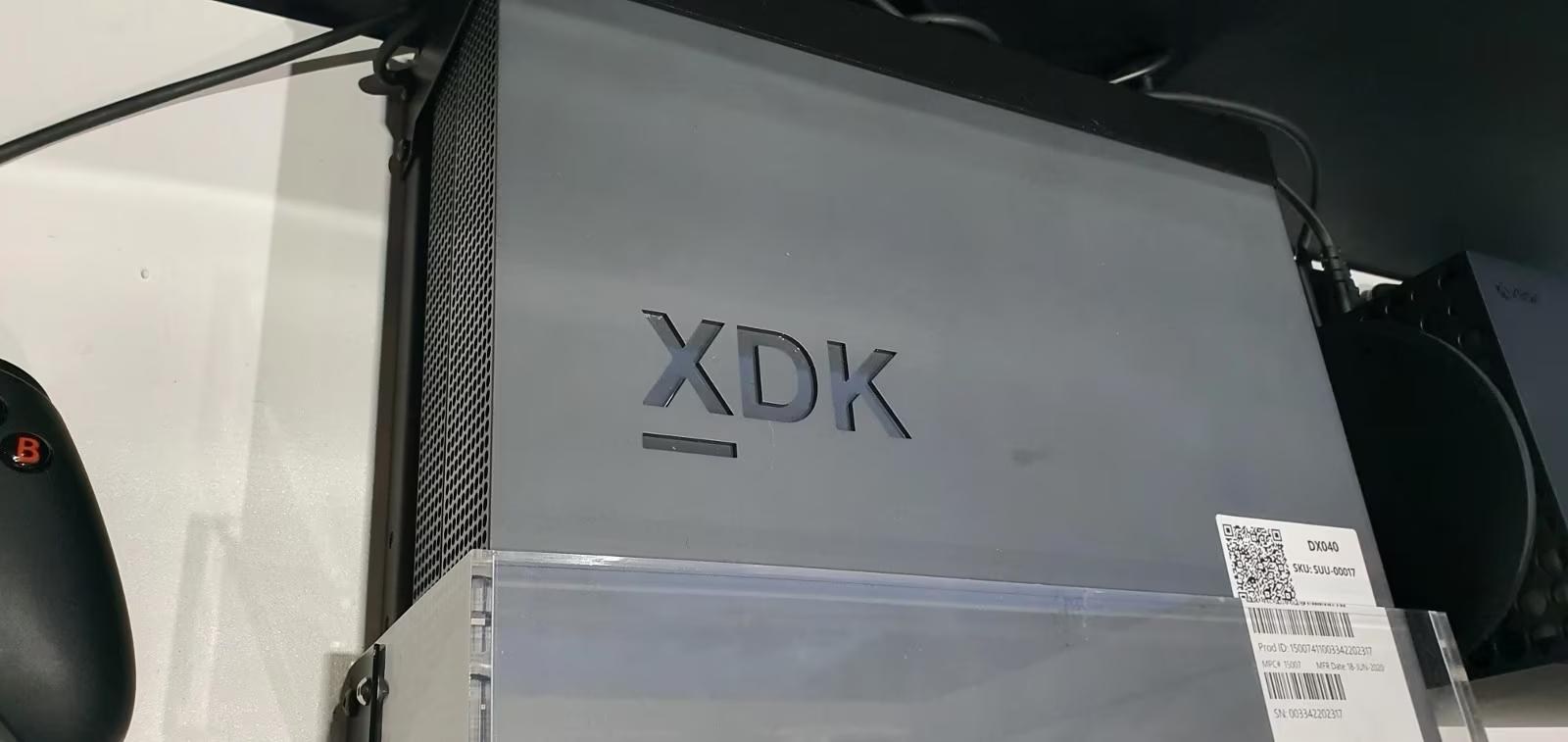 【情報】微軟新款 Xbox 機種通過韓國認證，Xbox Series X XDK 開發機在倫敦曝光 @Xbox / Xbox Series X ...