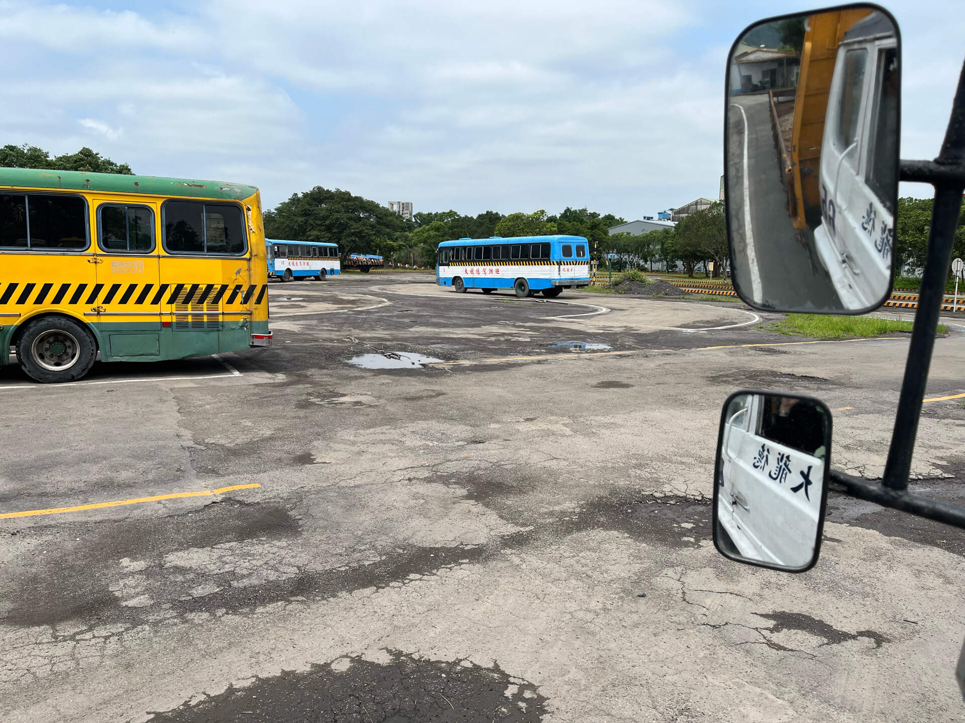 【考照之路】職業小客車直升職業大貨車 Day2 IN 05/03 - owy840205的創作 - 巴哈姆特