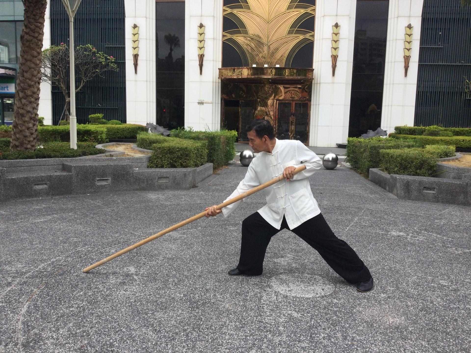 [達人專欄] 松溪一葦棍：64撇棍＆65上步撇打 - lkkchl2022的創作 - 巴哈姆特