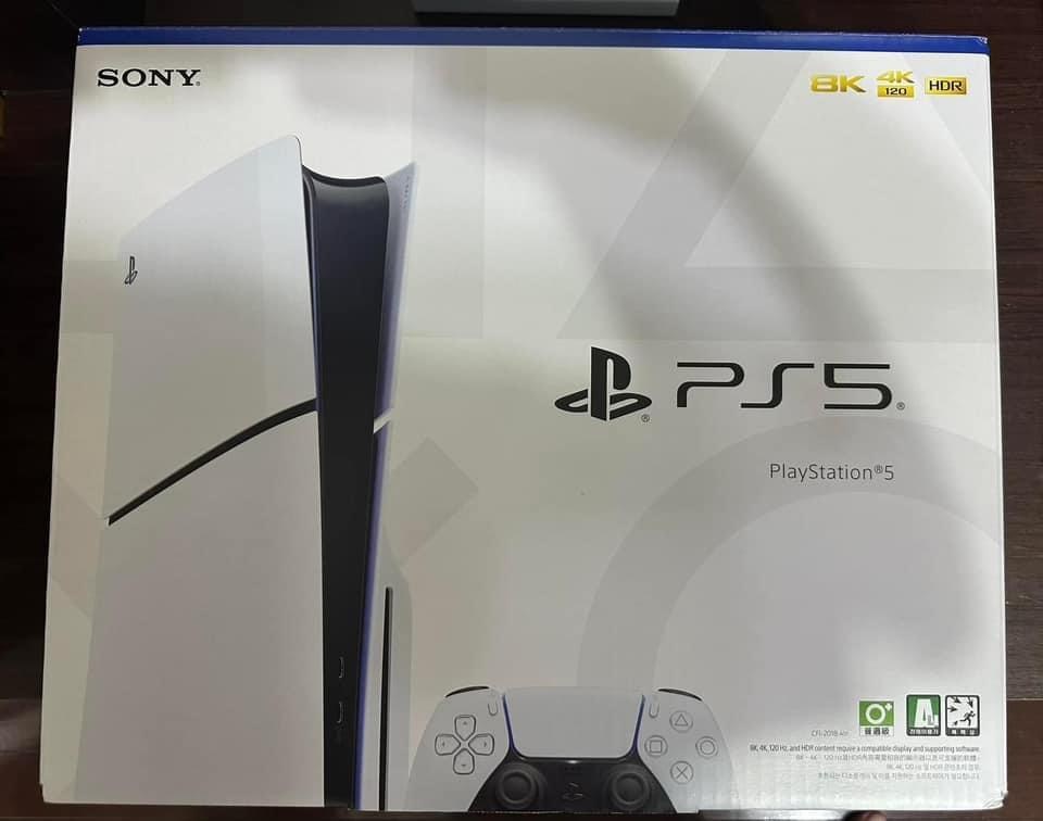 【問題】【售】 1.PS5 slim CFI-2018A01光碟版主機含底座及白色原廠無線手把+ 2.PS5藍色原廠無線手把 @ACG二手交易板 哈啦板 - 巴哈姆特