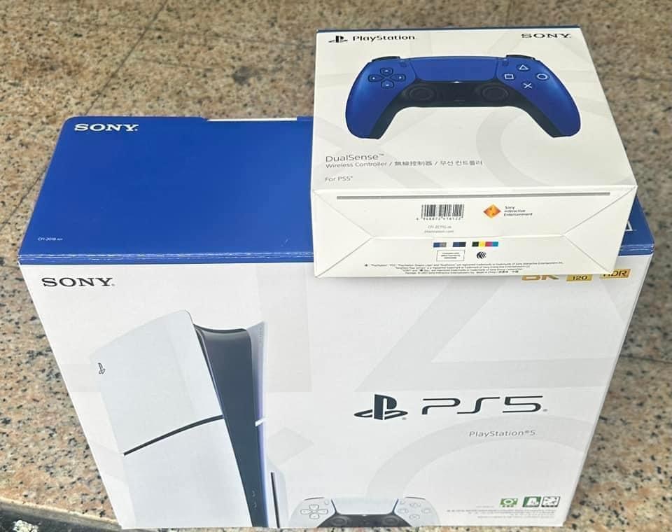 【問題】【售】 PS5 slim CFI-2018A01光碟版主機含底座及2支原廠手把 含2024年3月17日購買發票 @ACG二手交易板 哈啦板 - 巴哈姆特