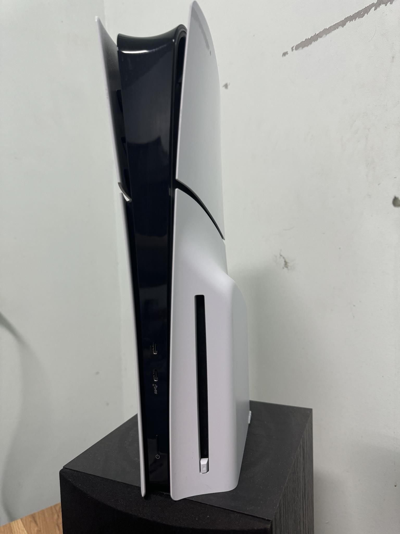 【問題】【售】二手 Sony PS5 SLIM 光碟版 PS5遊戲片*3、PS4*5 @ACG二手交易板 哈啦板 - 巴哈姆特