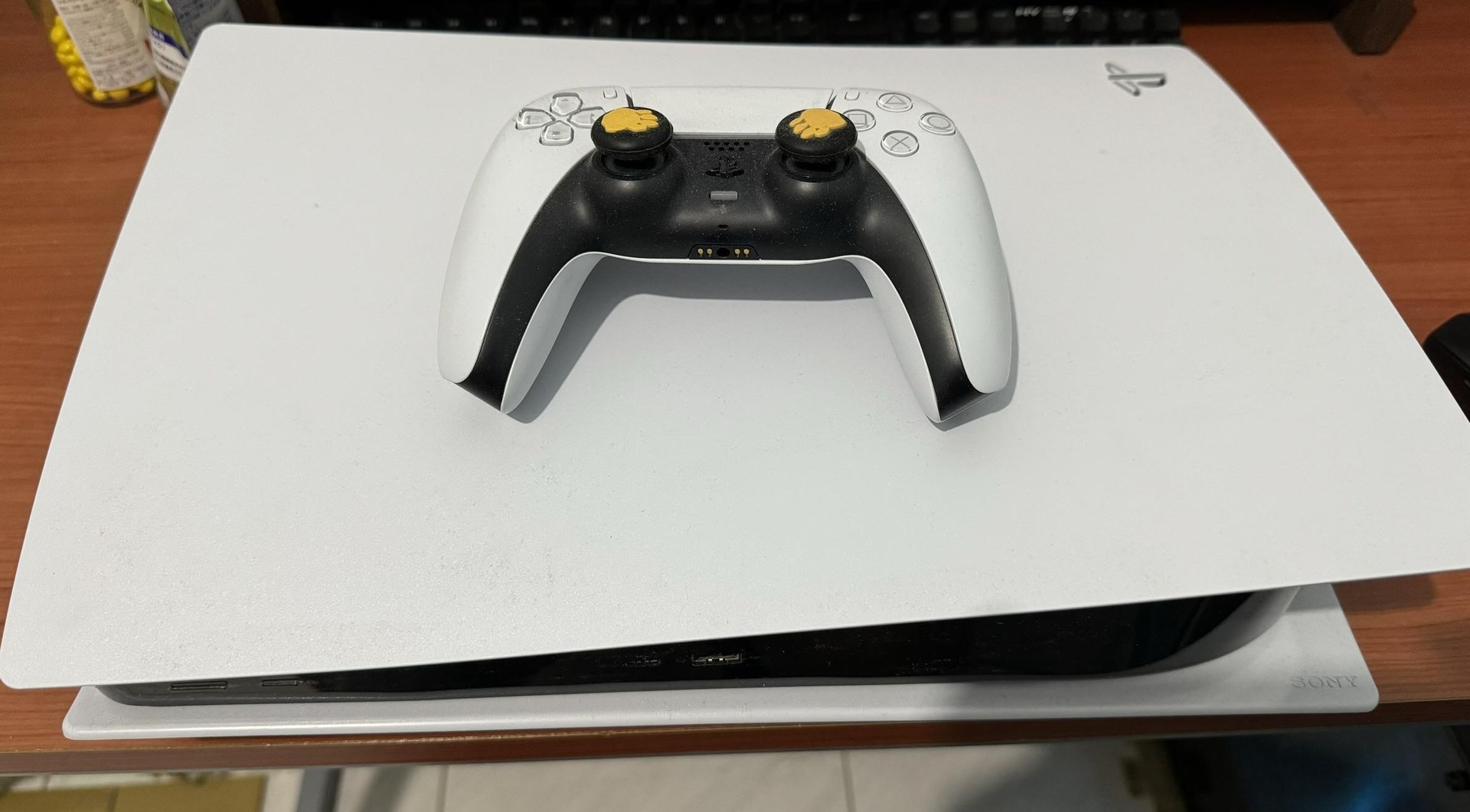 【售】switch電力加強版主機、PRO手把 PS5 CFI-1118 光碟版主機 @ACG二手交易板 哈啦板 - 巴哈姆特