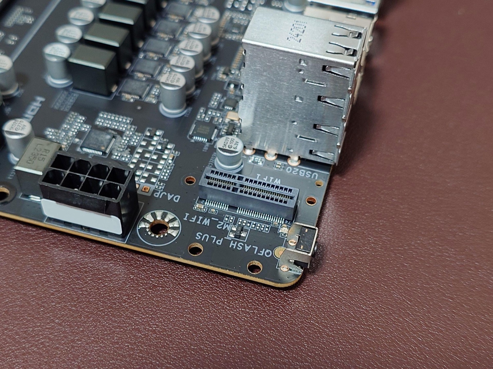 【問題】Tuf B650m plus wif 藍芽連線問題 @電腦應用綜合討論 哈啦板 - 巴哈姆特