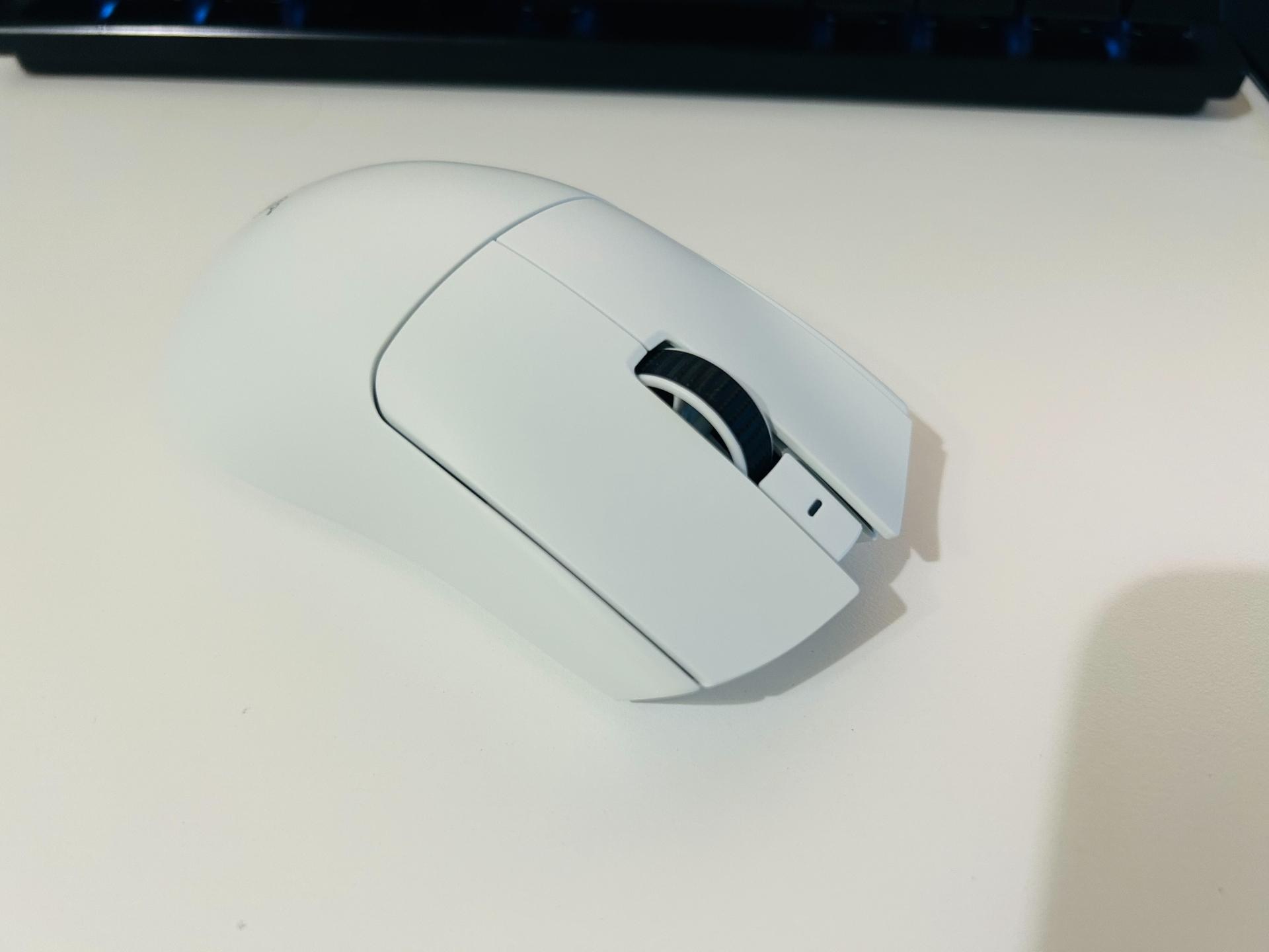 【心得】Razer Viper V3 Pro 8kHz電競滑鼠開箱 Valorant SEN Zekken奪冠滑鼠！ @電腦應用綜合討論 哈啦 ...