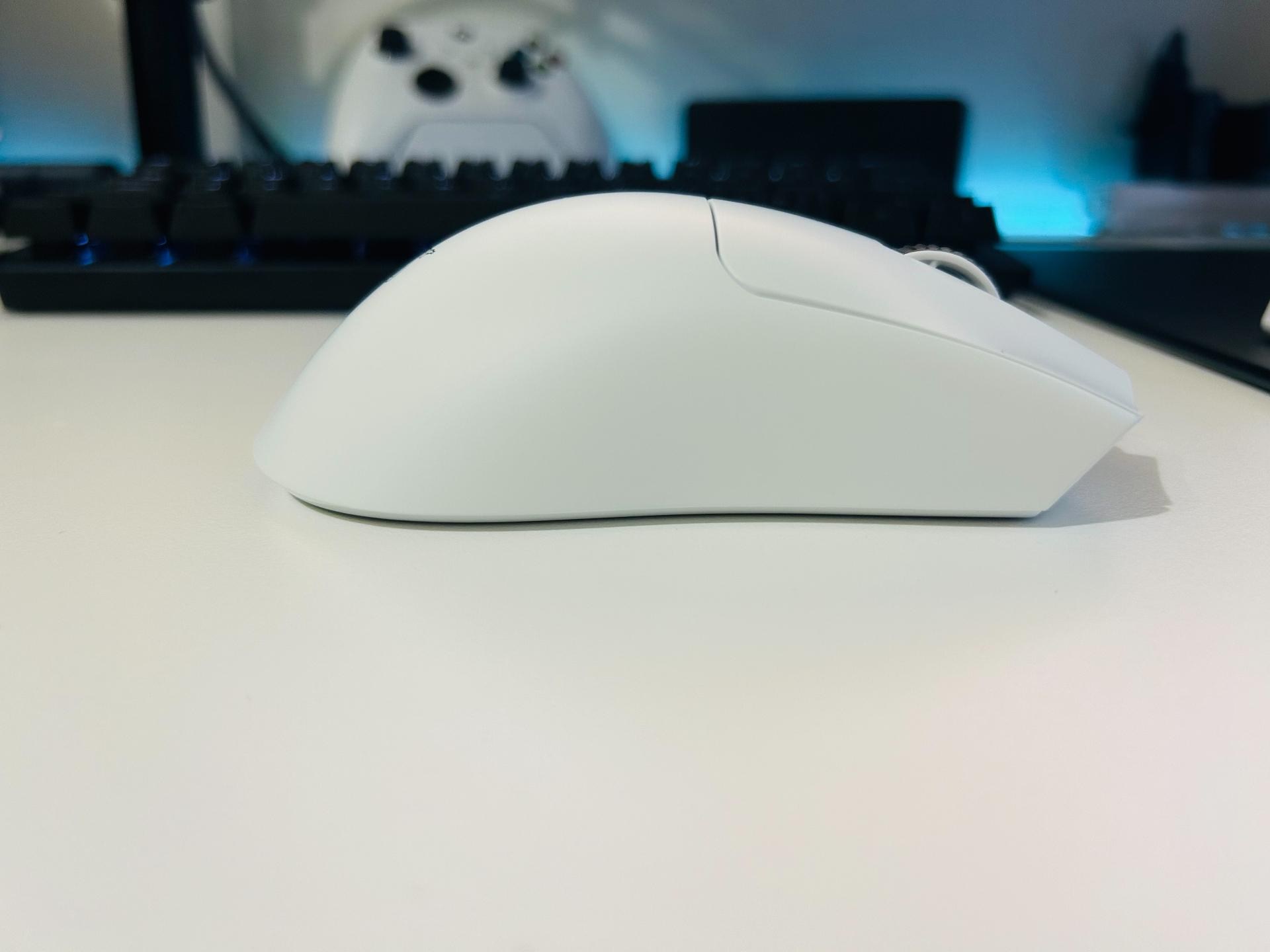 【心得】Razer Viper V3 Pro 8kHz電競滑鼠開箱 Valorant SEN Zekken奪冠滑鼠！ @電腦應用綜合討論 哈啦 ...