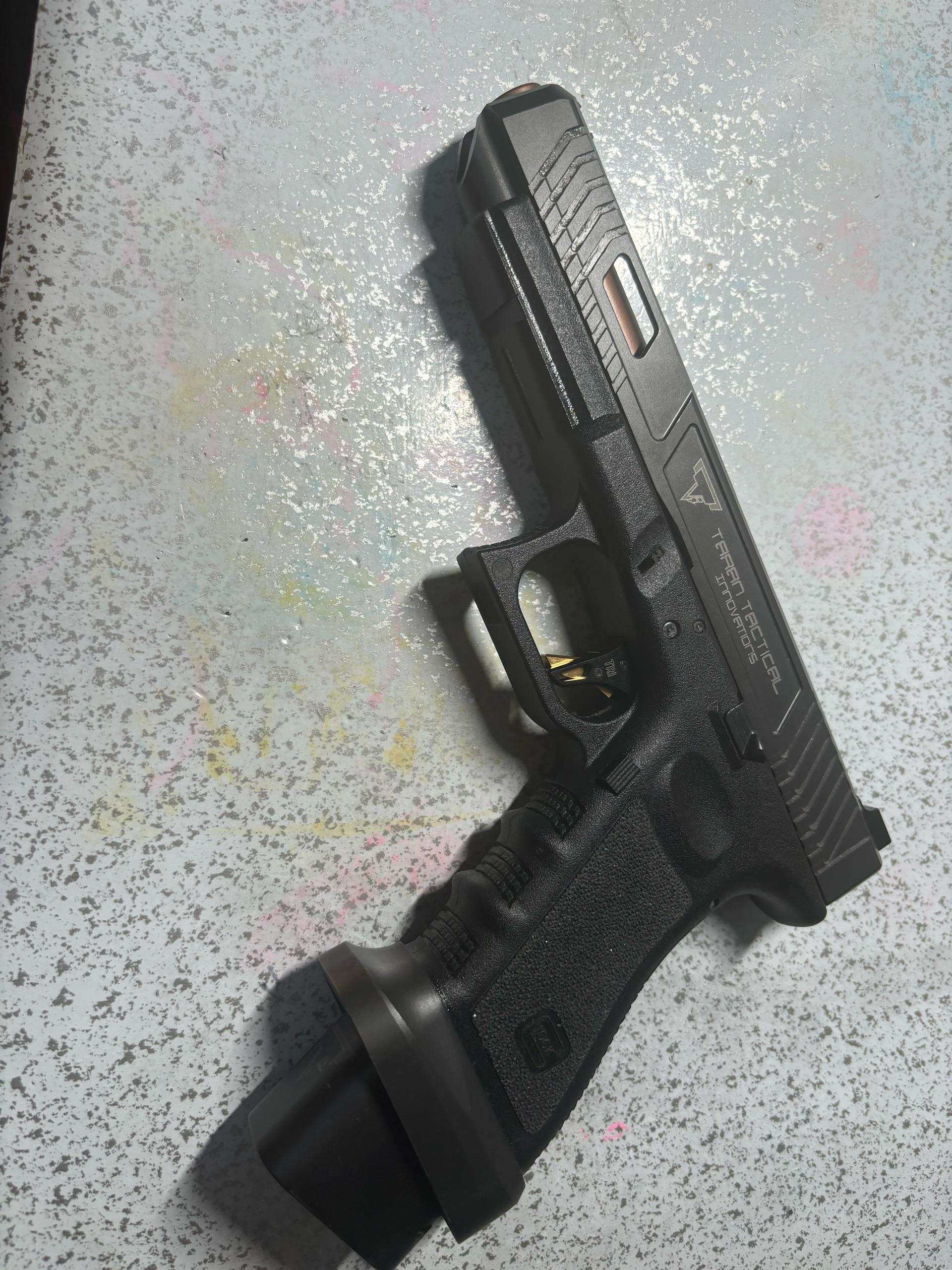 【其他】比较喜欢GHK G17 gen5 mos无奈沦陷区玩家 @野戰 (生存) 遊戲 哈啦板 - 巴哈姆特