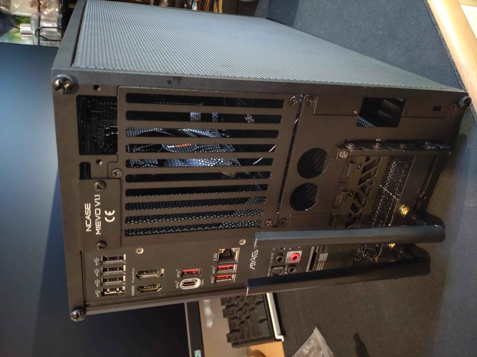 【心得】NCASE M1EVO 極限體積的MATX機殼 @電腦應用綜合討論 哈啦板 - 巴哈姆特