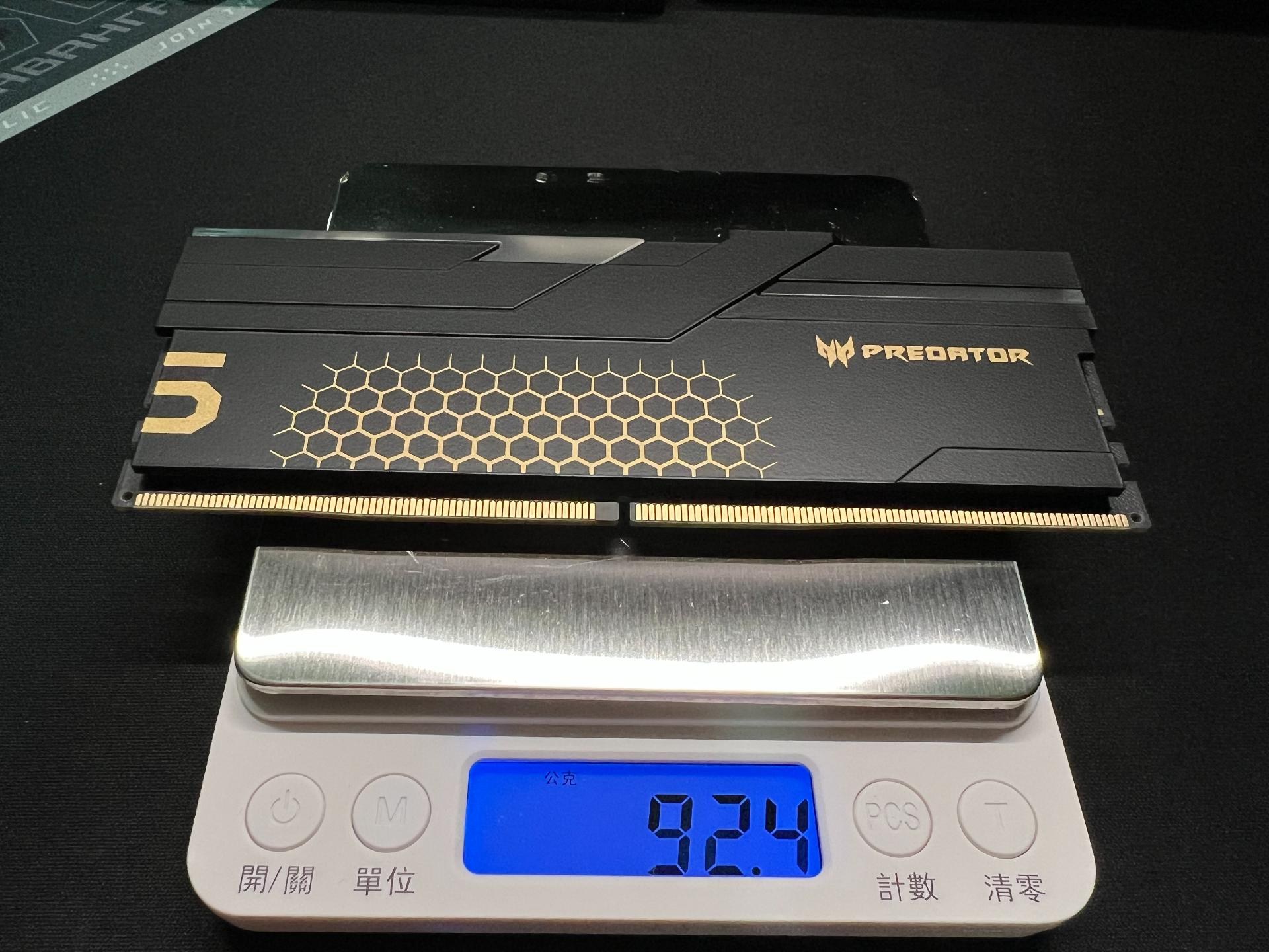 【心得】宏碁掠奪者(Predator) 記憶體 - Vesta II & Hermes / DDR5 6000 & 8000 開箱紀錄 @電腦應用綜合討論 哈啦板 - 巴哈姆特