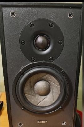 【其他】賣漫步者R1900TII 06版，1800元 @ACG二手交易板 哈啦板 - 巴哈姆特