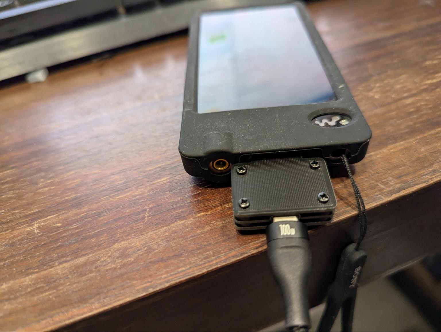 【情報】拿到其餘的2TB記憶卡暨WM-Port 轉接頭 @影音視聽討論區 哈啦板 - 巴哈姆特