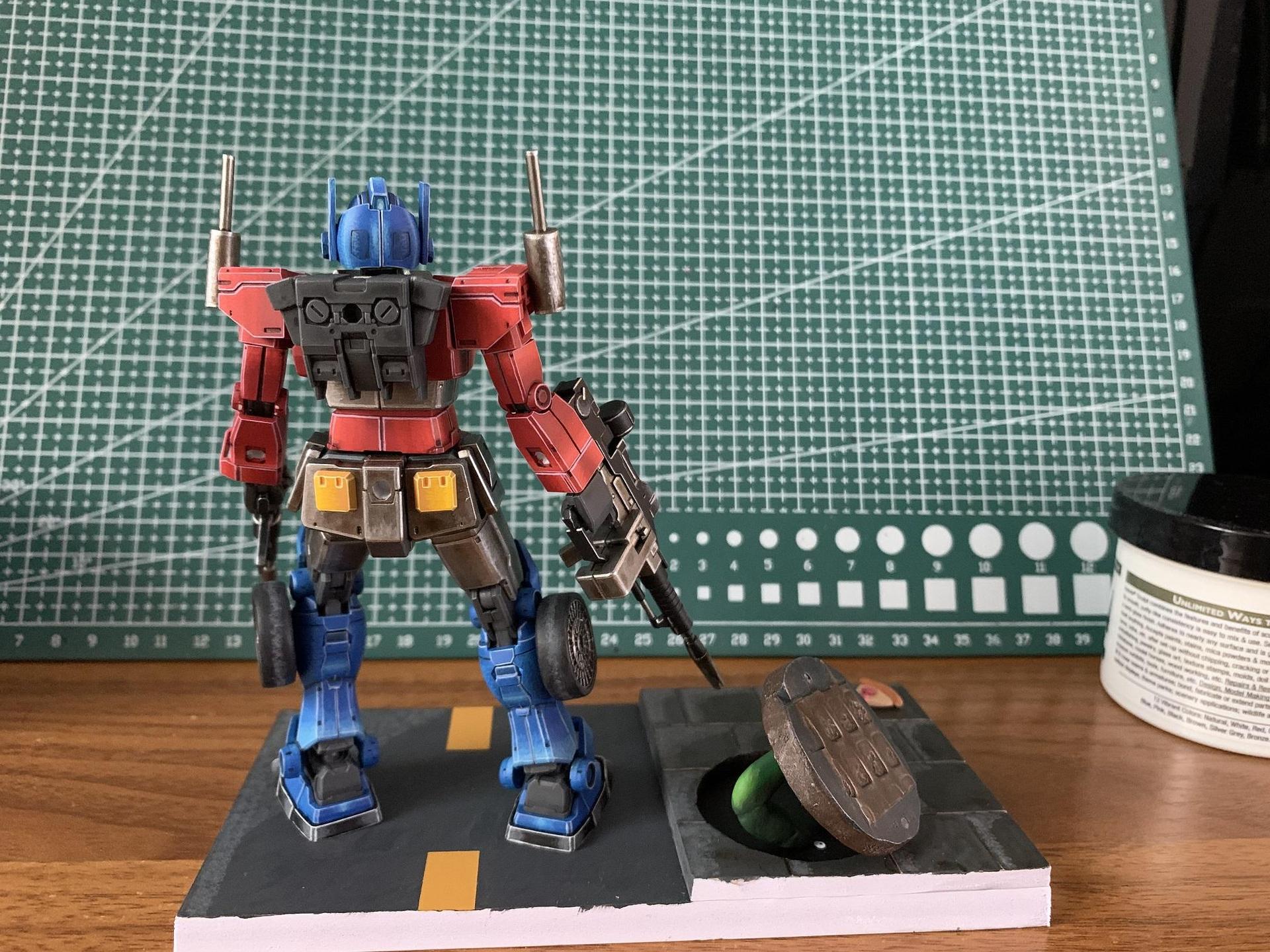 【作品分享】HG gto gundam with optimus prime of transformers @模型技術與資訊 哈啦板 - 巴哈姆特