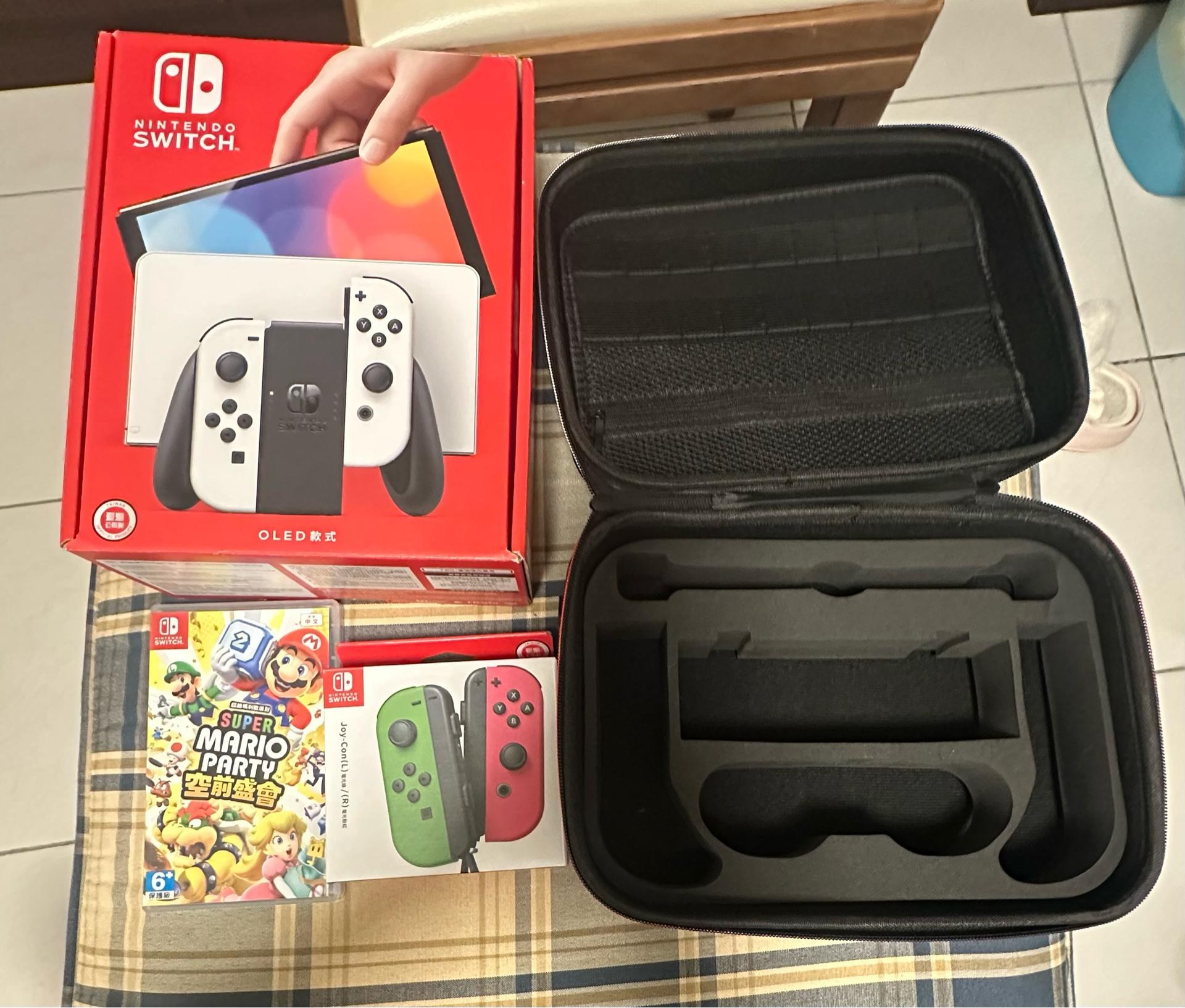 【售】 NS OLED 主機+白色手把+ NS 粉綠手把 + NS瑪利歐派對空前盛會中文+NS全套外出包 保固內 @ACG二手交易板 哈啦板 - 巴哈姆特