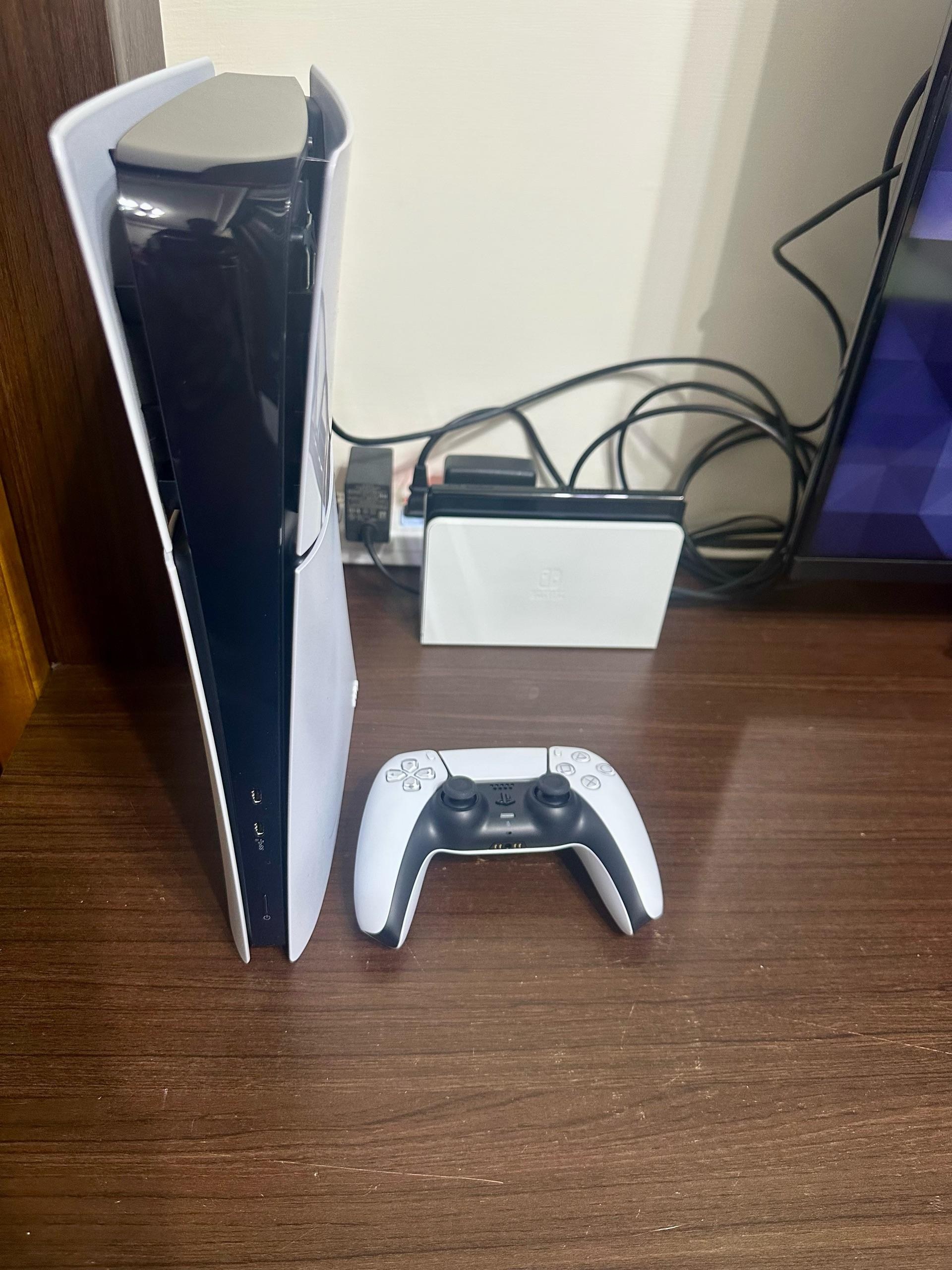 【售】 PS5 slim 2018 薄型 數位版 8999元 @ACG二手交易板 哈啦板 - 巴哈姆特
