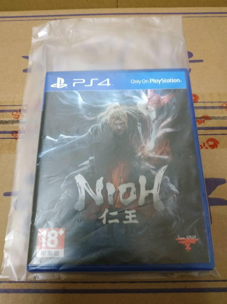 【出售】PS4 slim 1TB『原初の白』 @ACG二手交易板 哈啦板 - 巴哈姆特