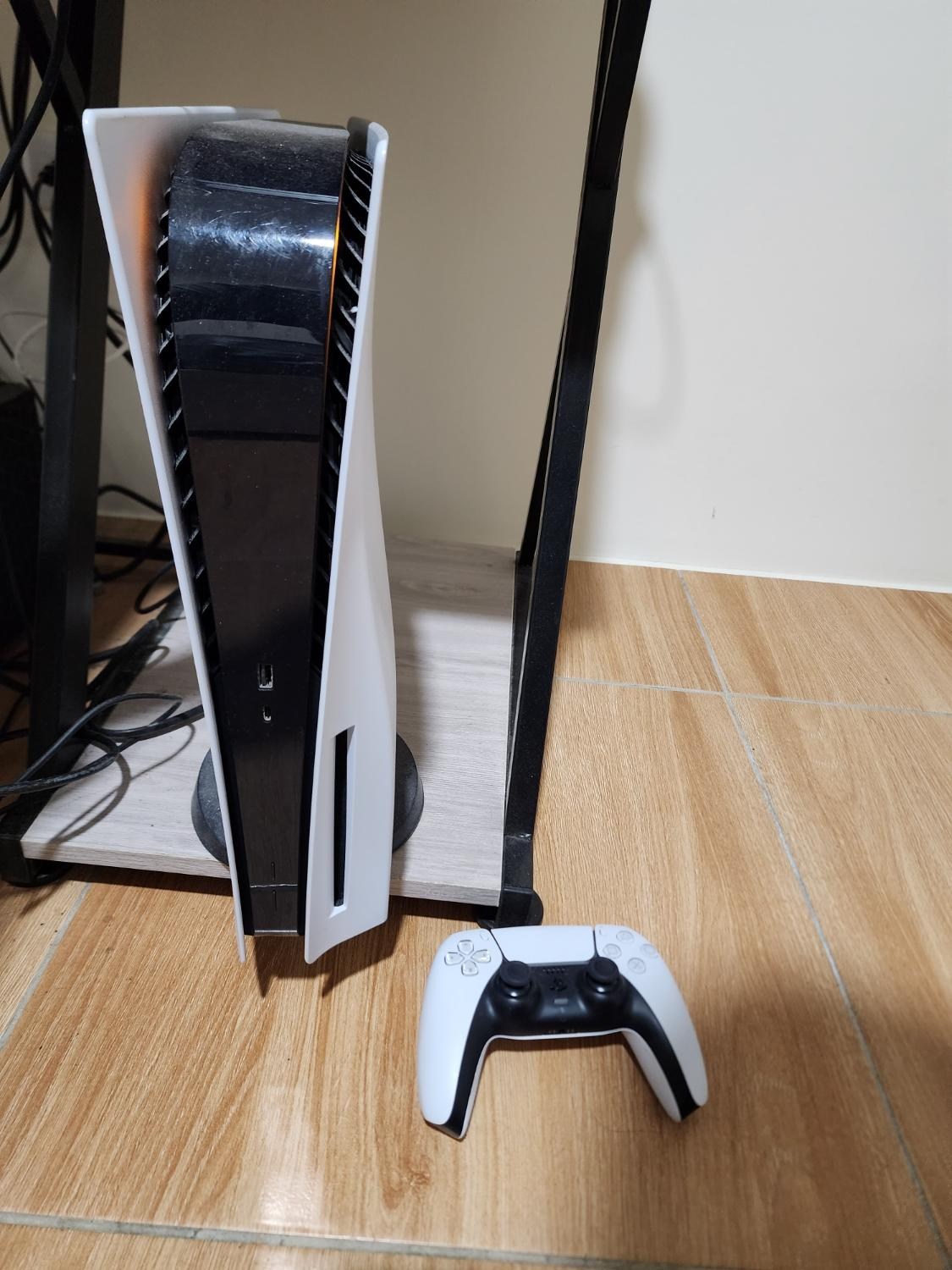 【其他】「售」PS5主機1118A+宇宙機器人 @ACG二手交易板 哈啦板 - 巴哈姆特