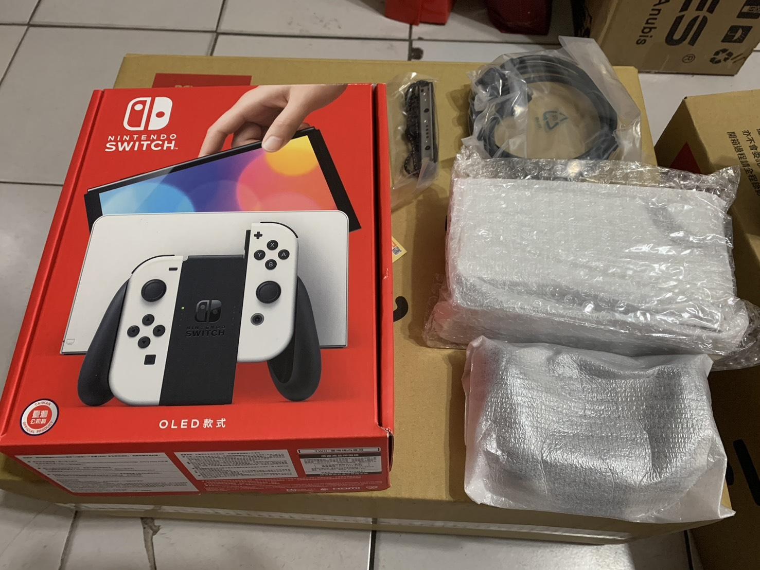 【其他】[售]二手 switch OLED 主機+遊戲(不拆) @ACG二手交易板 哈啦板 - 巴哈姆特