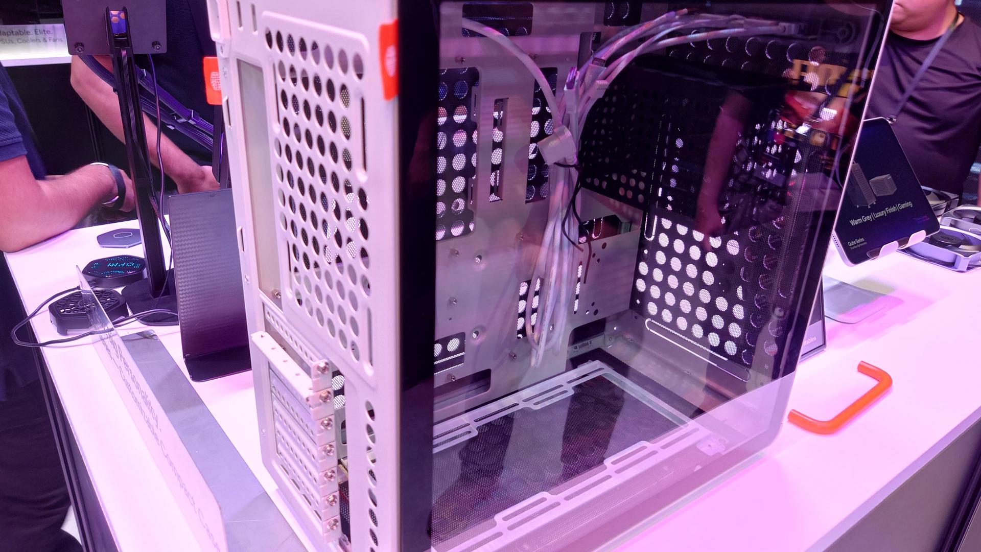 RE:【心得】2025 COMPUTEX 番外篇 酷碼科技 @電腦應用綜合討論 哈啦板 - 巴哈姆特