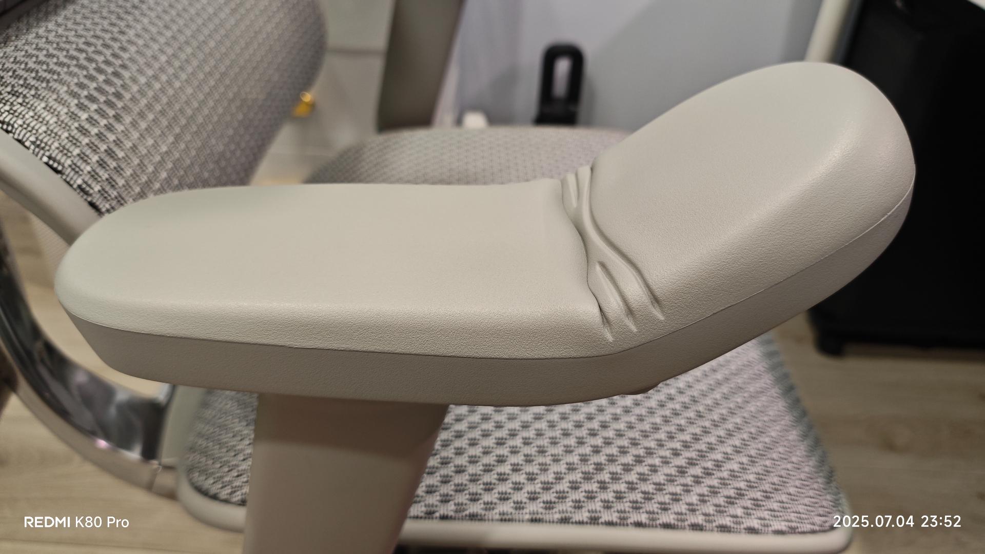 【心得】啟動! 保友 金豪E2 Max 旗艦版 人體工學椅 @電腦應用綜合討論 哈啦板 - 巴哈姆特