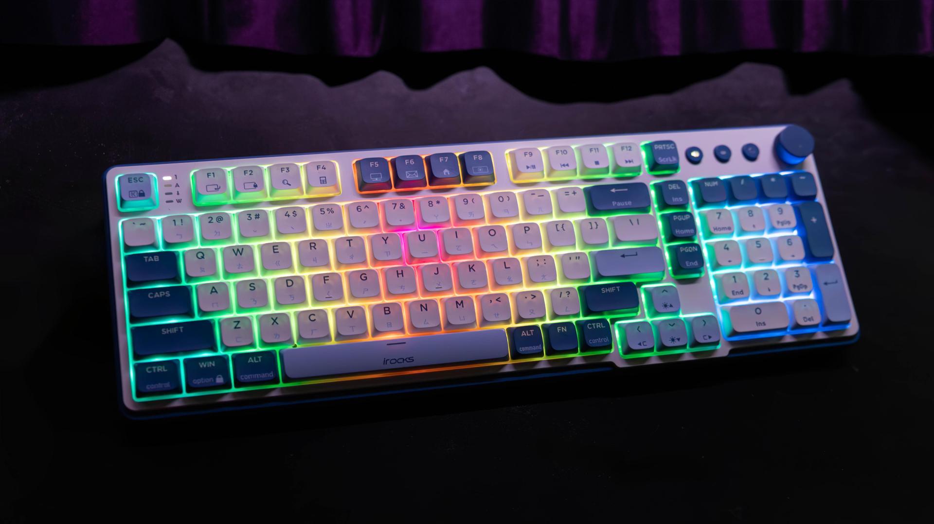 無線三模與機械矮軸，還有超多光效:iRocks K107R 極簡易開箱 - a29175701的創作 - 巴哈姆特